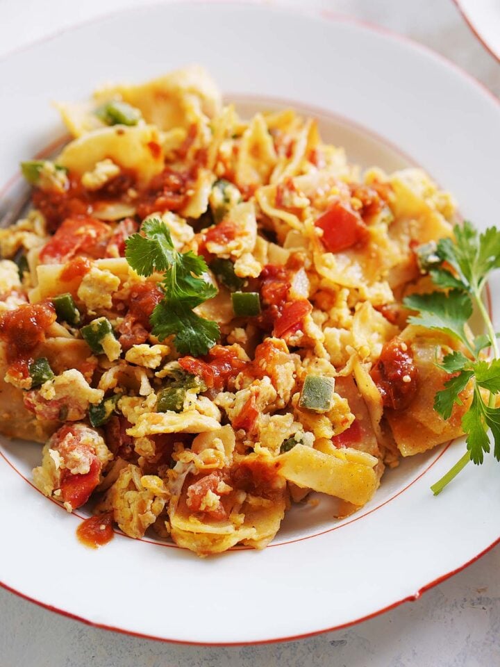 Migas Con Huevos | Muy Delish