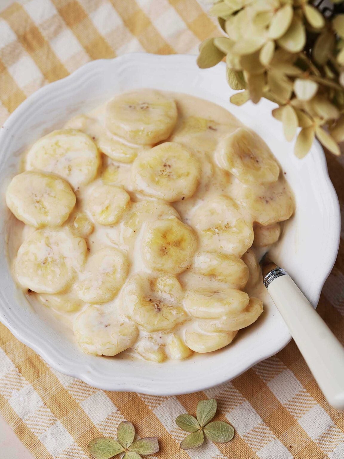 Platanos Con Crema (Mexican Bananas and Cream) | Muy Delish