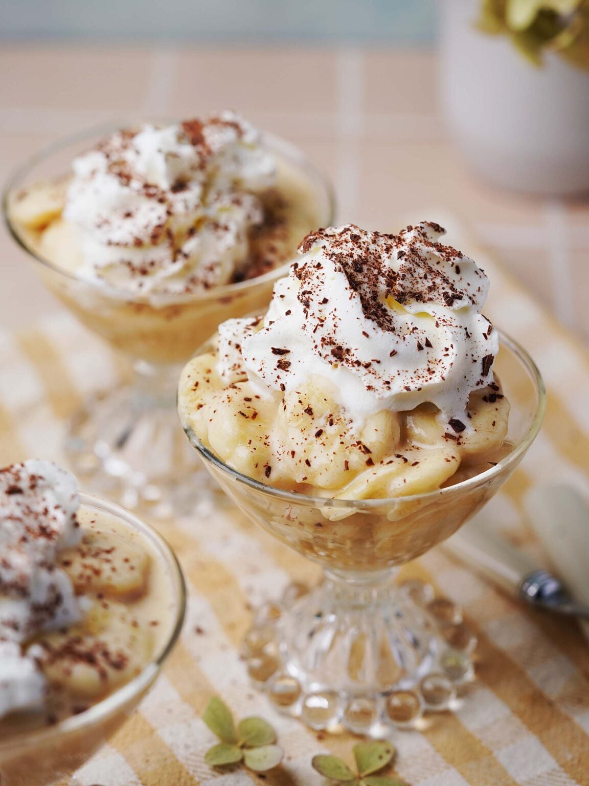Platanos Con Crema (Mexican Bananas and Cream) | Muy Delish